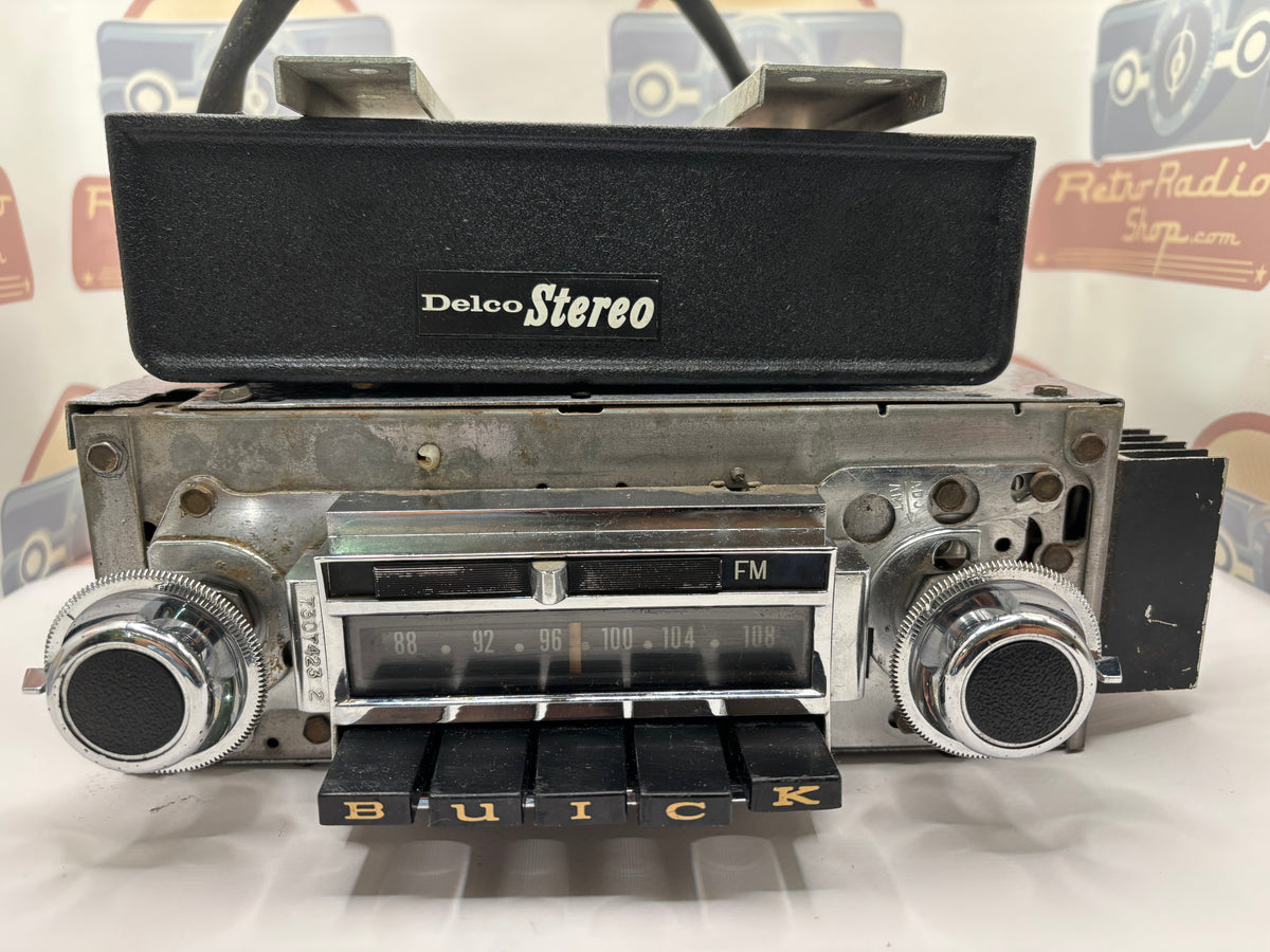 Buick 1968-69 LeSabre, Wildcat, Electra, Riviera AM/FM radio with Blue ...