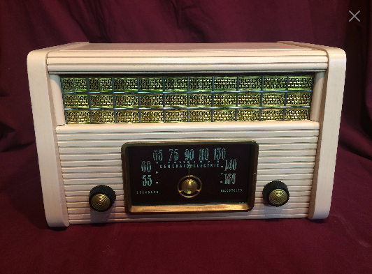 1946 General Electric tube radio. | Antique, Retro, Vintage Tube Radios ...
