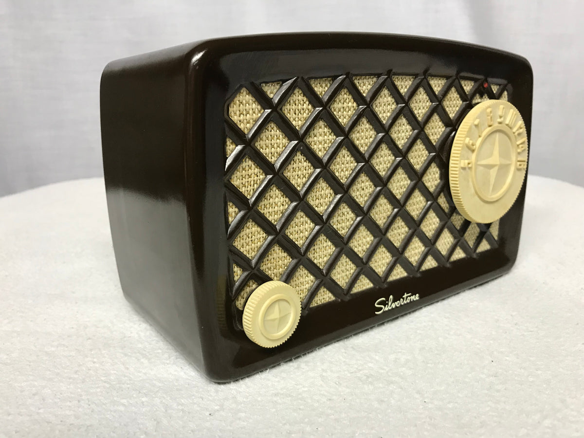 Silvertone 132.878 Midget Tube Radio With Bluetooth input. | Antique ...