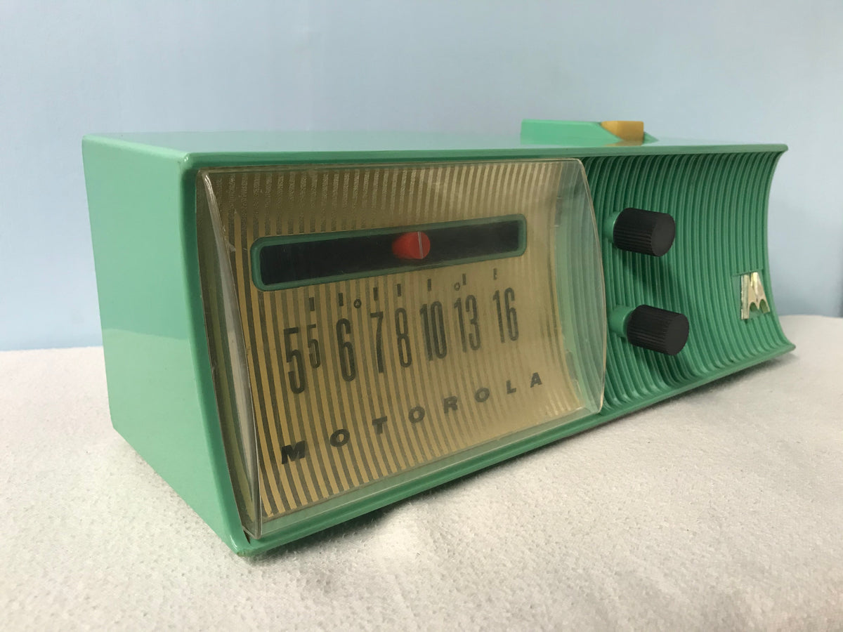 Motorola 57H Tube Radio With Bluetooth input. | Antique, Retro, Vintage ...